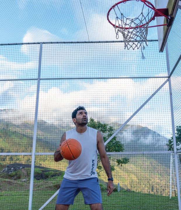 Facilities & Activities – Infinity Pool in Munnar at Le Montfort