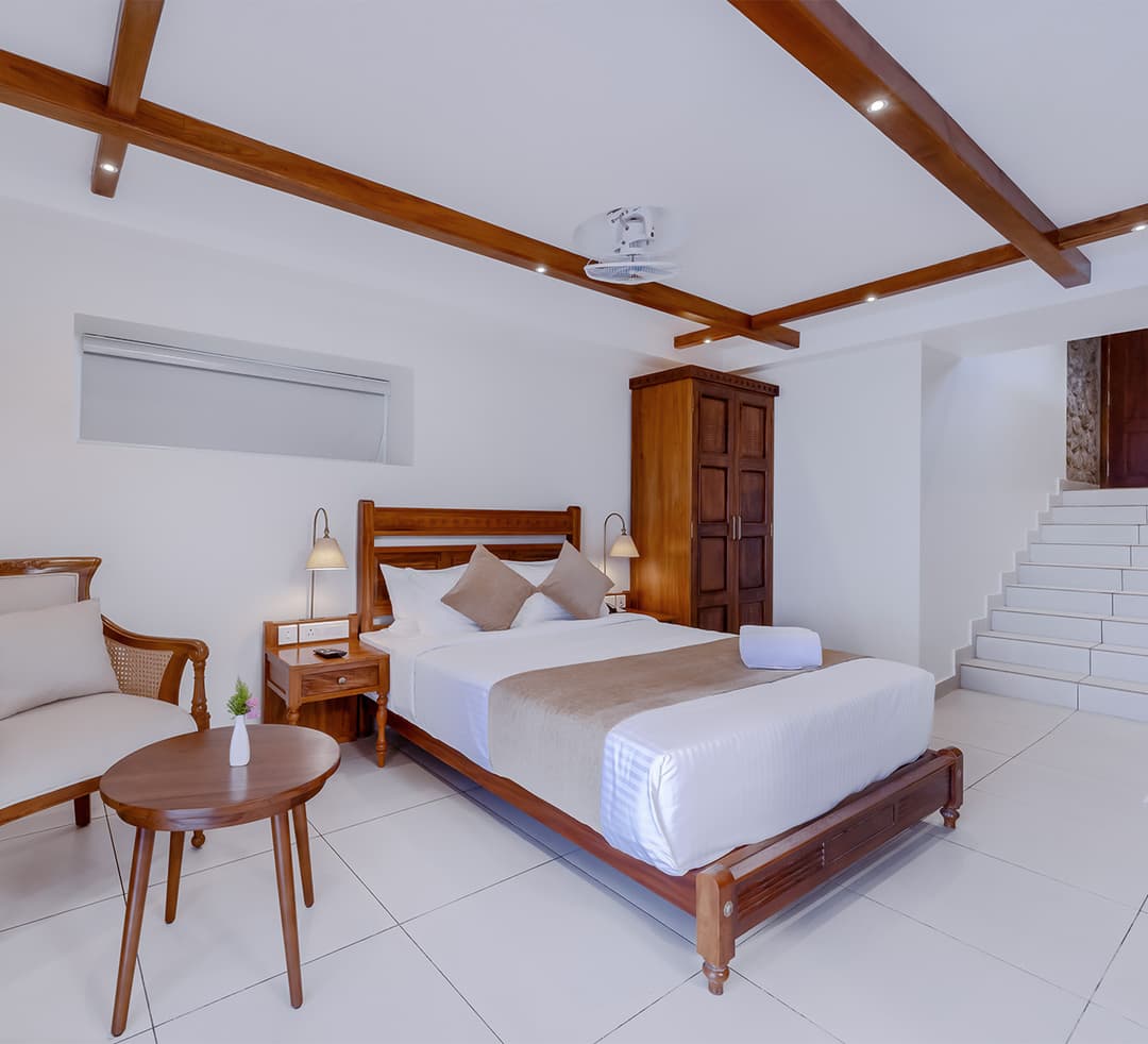 Emerald Haven Suite - Cozy Valley Views & Perks | Le Montfort